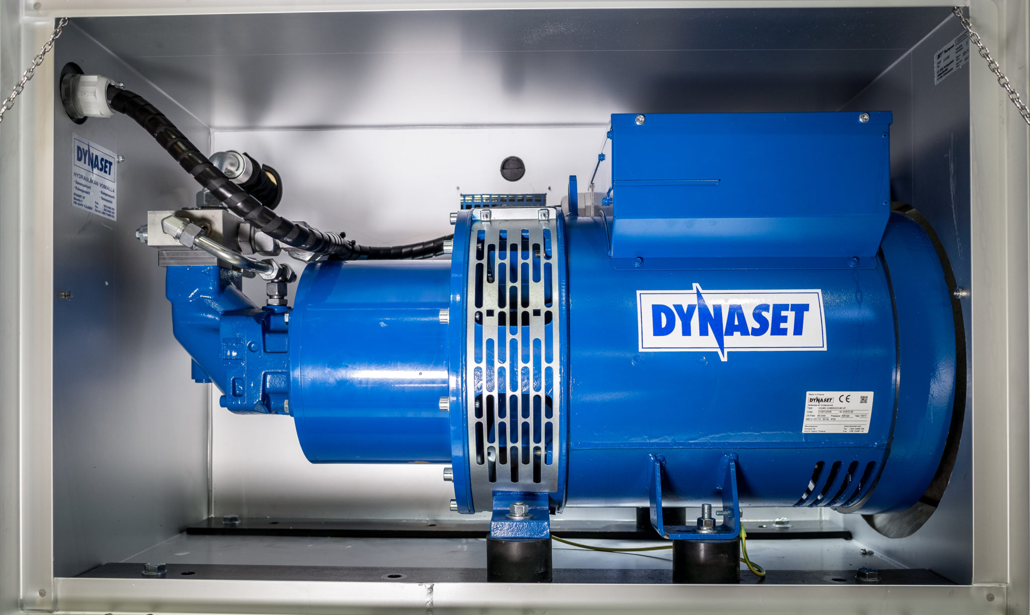 HG Hydraulic Generator – Electricity onboard with machines and vehicles
