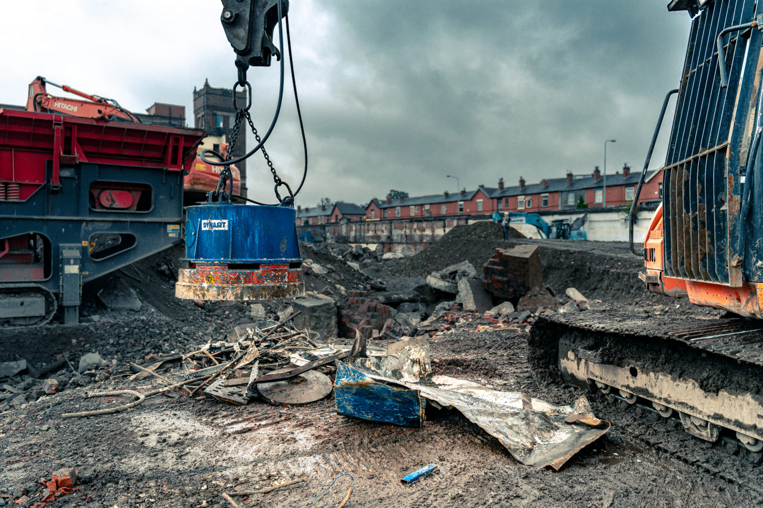 HMAG Pro Hydraulic Magnet – Easy to Use Attachment