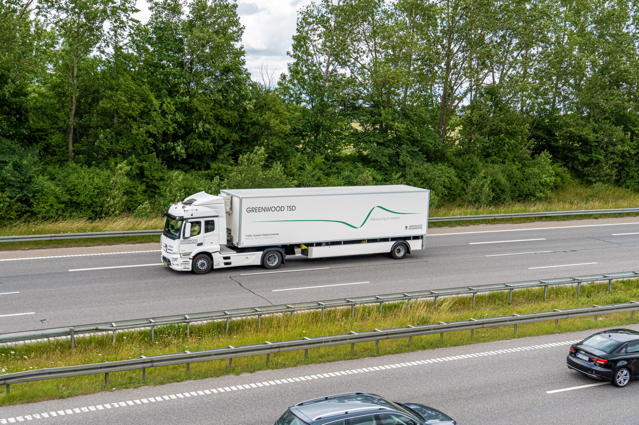 Produire de l'électricité tout en roulant - Découvrez HGV POWER BOX ...